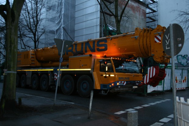 Bagger aufs Dach - Eimsbütteler Nachrichten