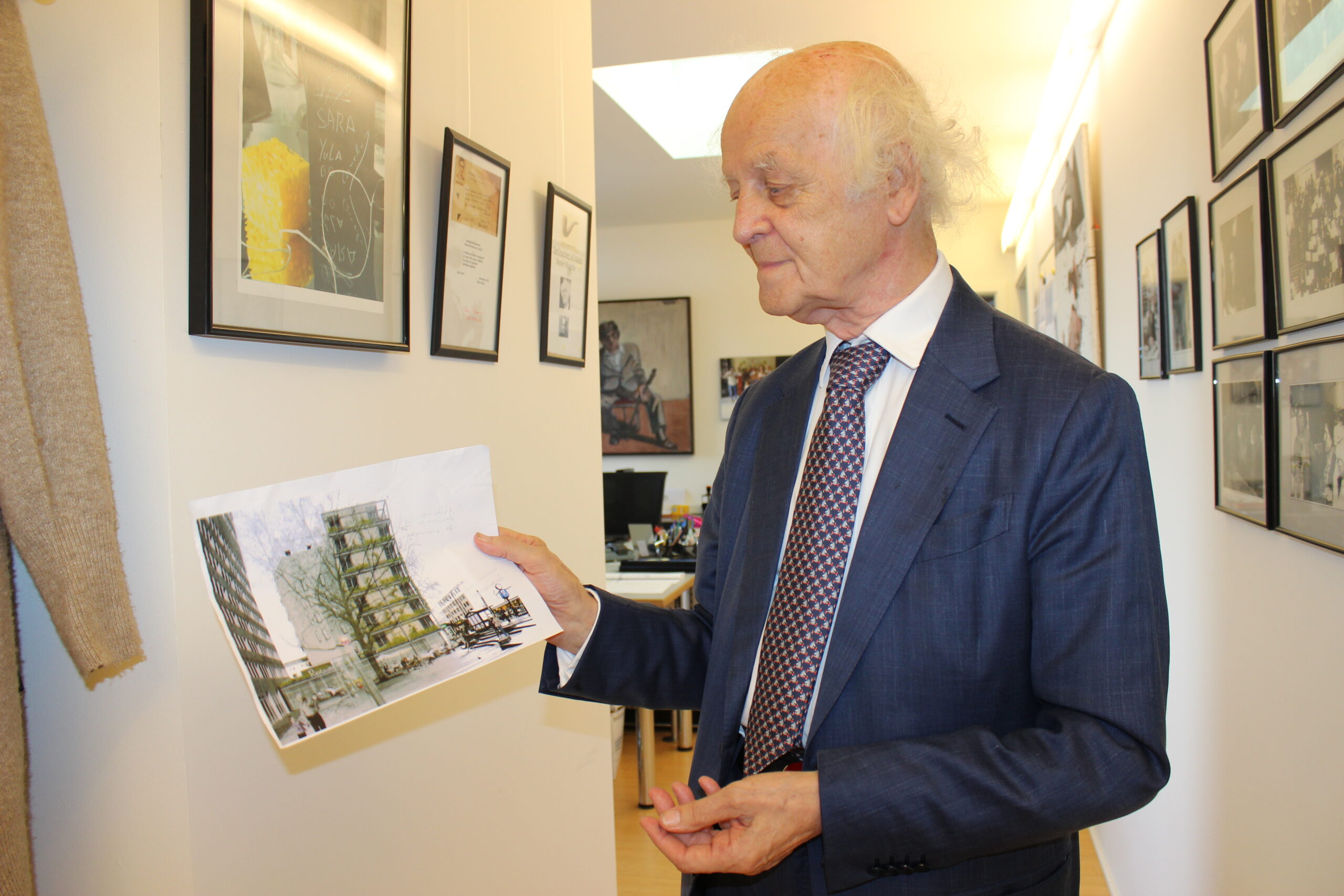 Hamburg-Eimsbuette-Kurt-Groenewold-Plaene-Stadthotel - Eimsbütteler ...